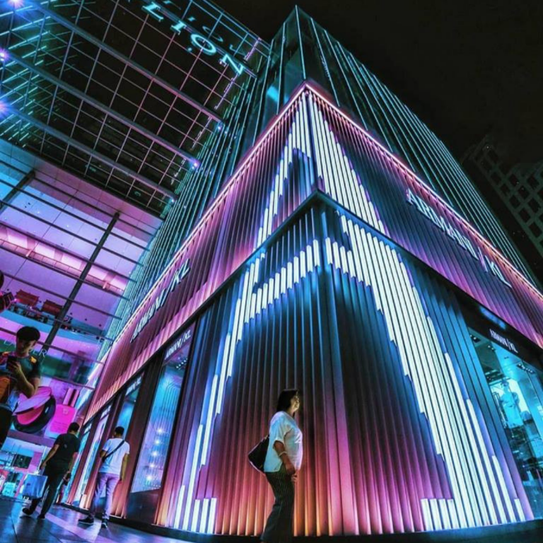 MOV HOTEL – What Moves You?